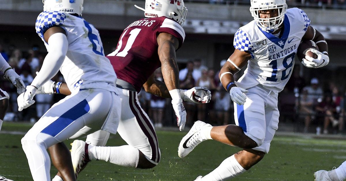 Kentucky wide receiver Clevan Thomas enters transfer portal