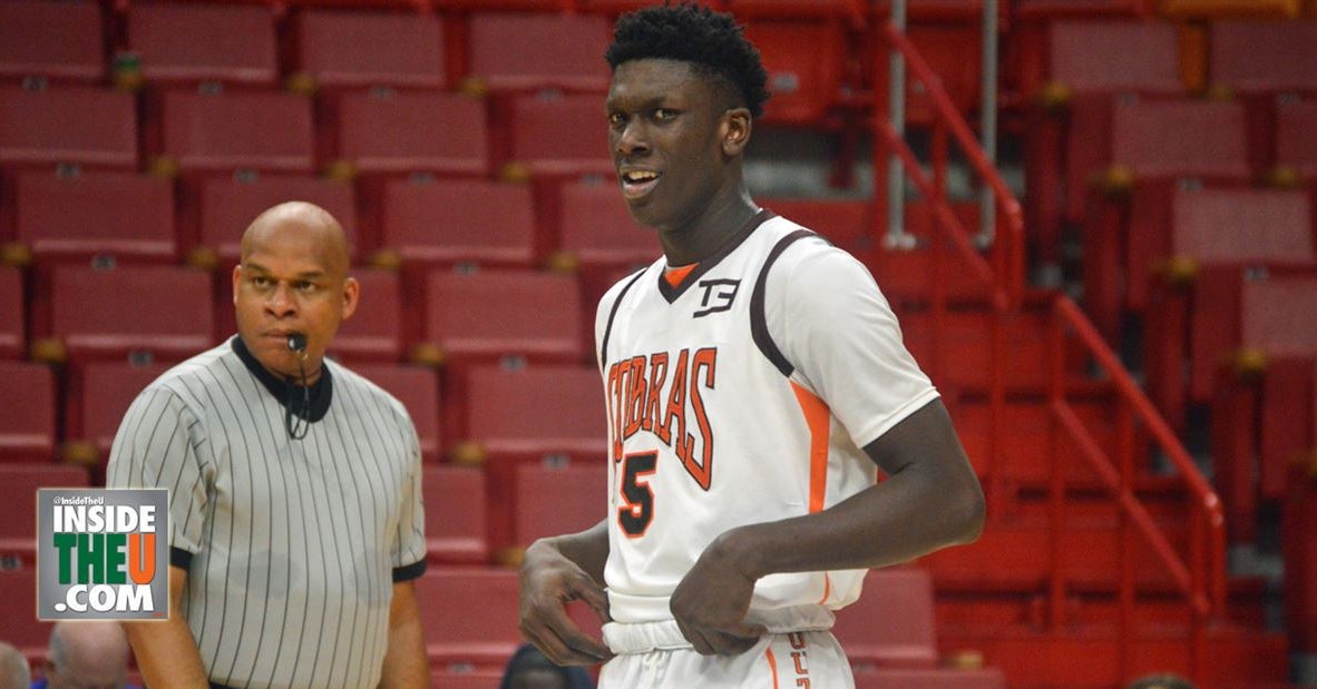 VIDEO: SF Lee Flenor Posts Double-Double Against Major Talent