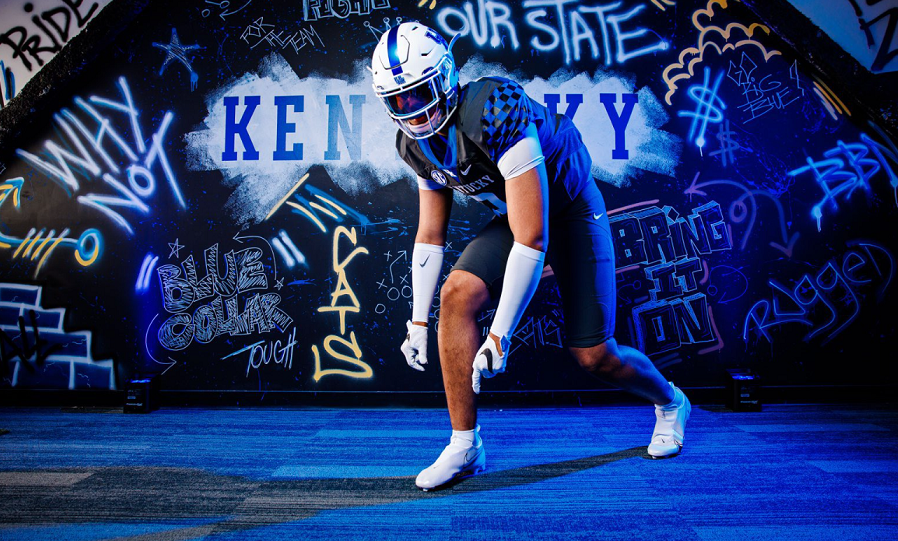 4-star pass rusher Dominic Nichols schedules official visit to UK