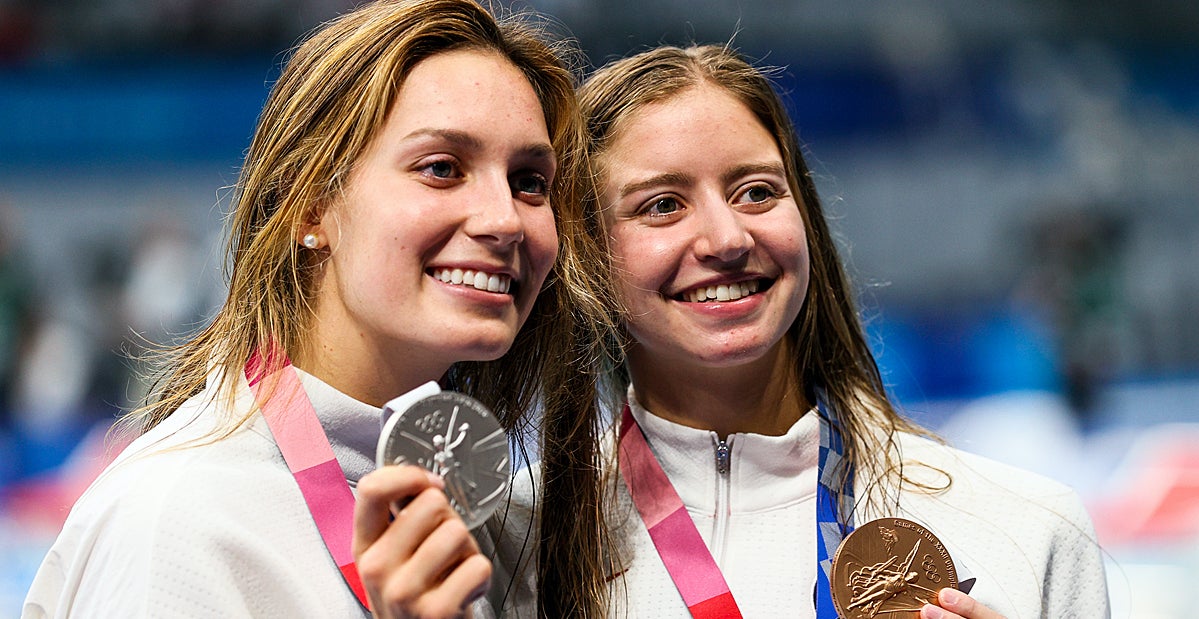 UVA teammates Alex Walsh, Kate Douglass win silver, bronze medals at ...