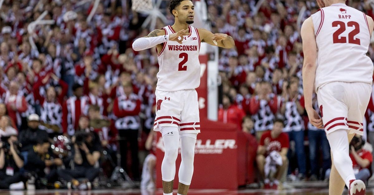 GAME DAY: Badgers take on Washington to close out road trip