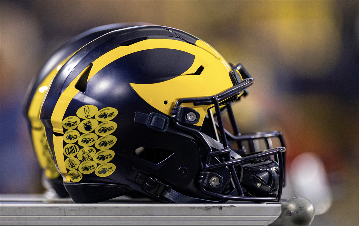 Ex-Michigan football player Mister Simpson dead at 36