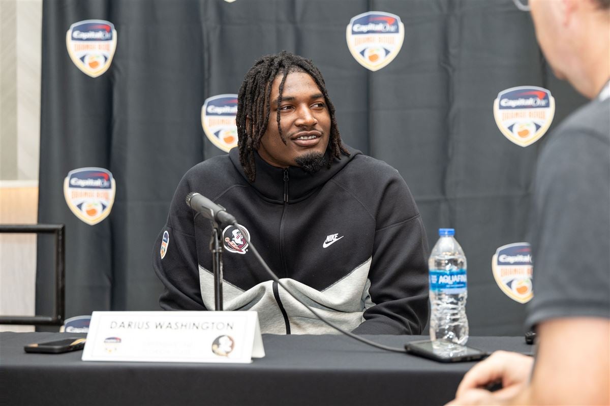 Injury Updates: Darius Washington leaves the field of play in first quarter