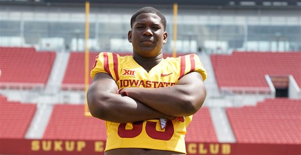 Iowa State picks up 2019 offensive lineman Darrell Simmons