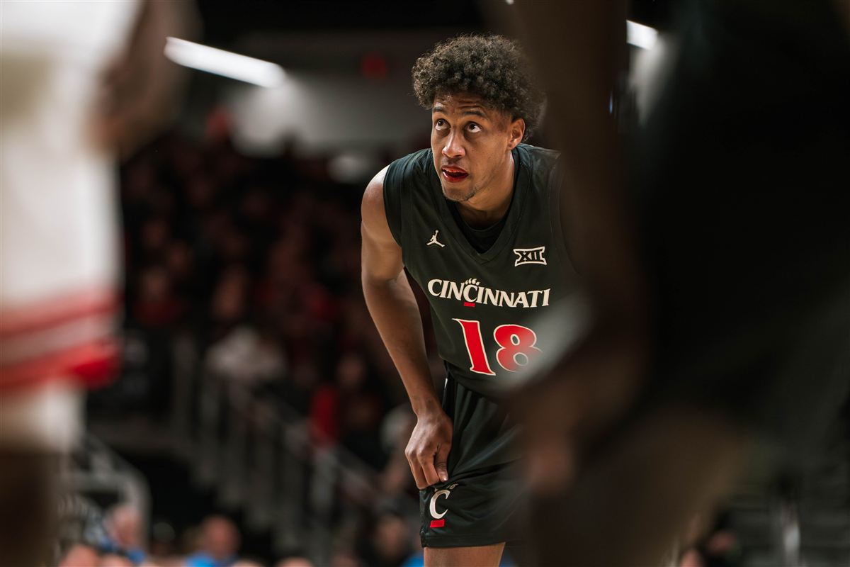 Cincinnati Can't Hold On to Beat Houston