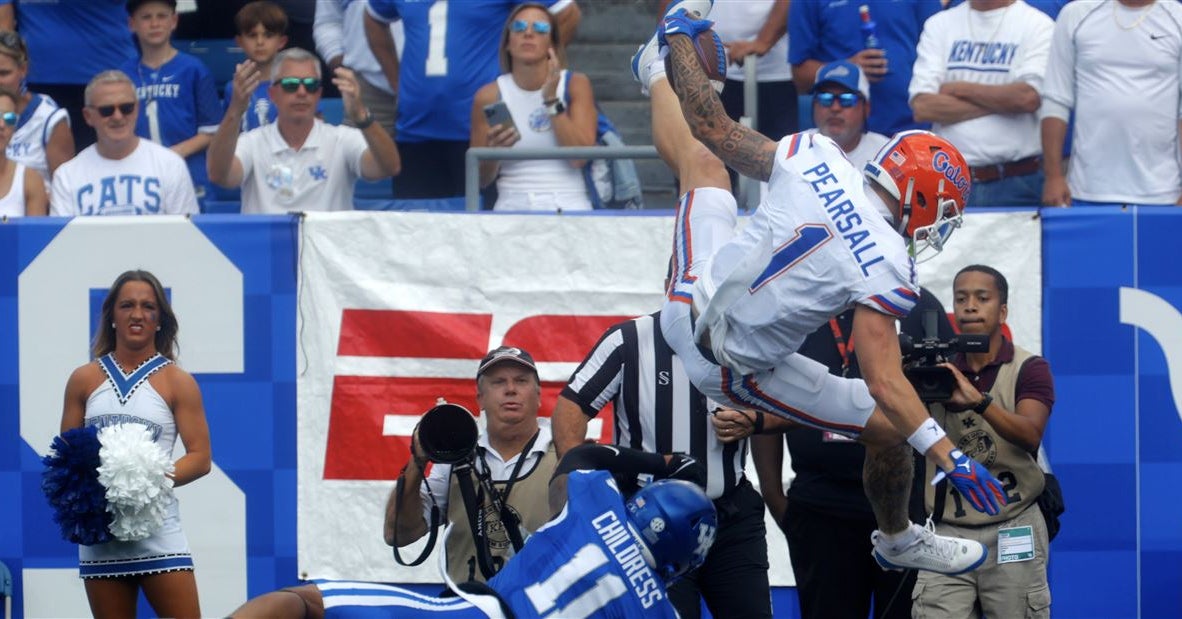 Former Gator Ricky Pearsall records first NFL catch