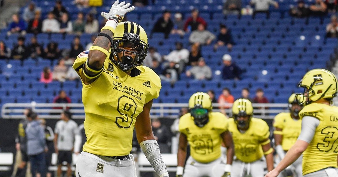 Texas A&M DB Leon O'Neal calls Clemson DC Brent Venables a liar