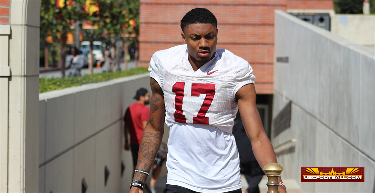USC's DeCarlos Nicholson gets focus from family