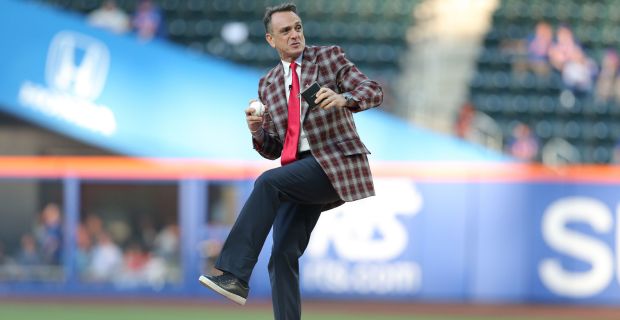 WATCH: Hank Azaria voices Moe to console sad Yankee fans walking into ...