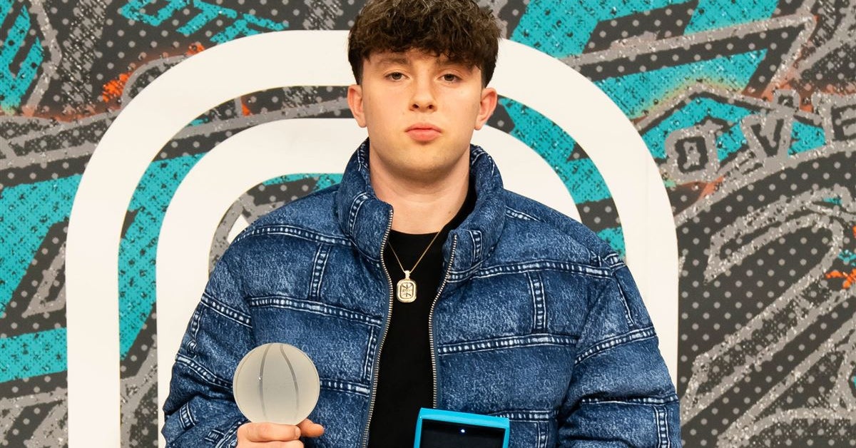 Eli Ellis goes back-to-back as OTE MVP