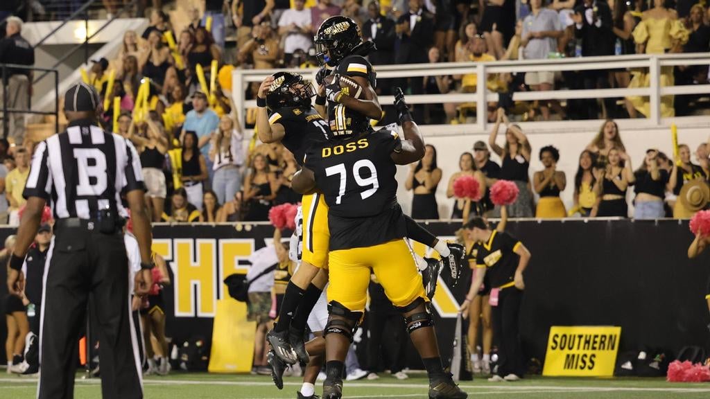 Recruiting: Big Group of Current Commitments & Top Targets On Campus ...