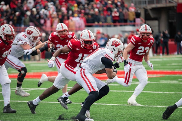 Nebraska linebacker Ernest Hausmann enters transfer portal