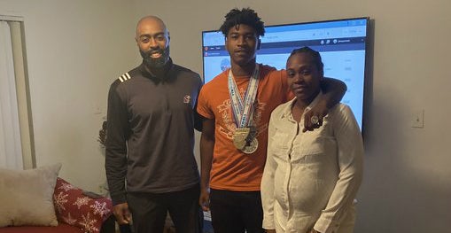 KU football target Johnquai Lewis has bond with Chevis Jackson