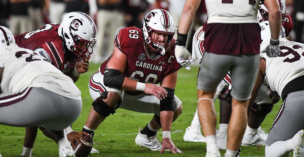 Three Gamecocks to play in Hula Bowl on Saturday