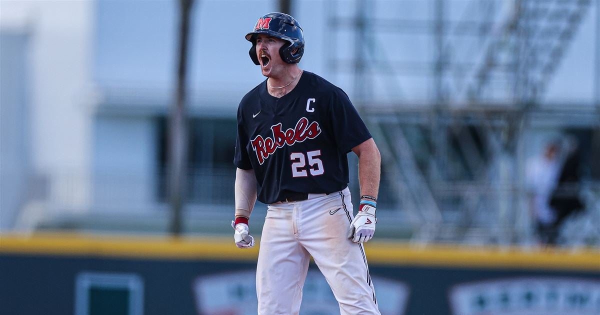 Tim Elko, the captain signs with White Sox organization