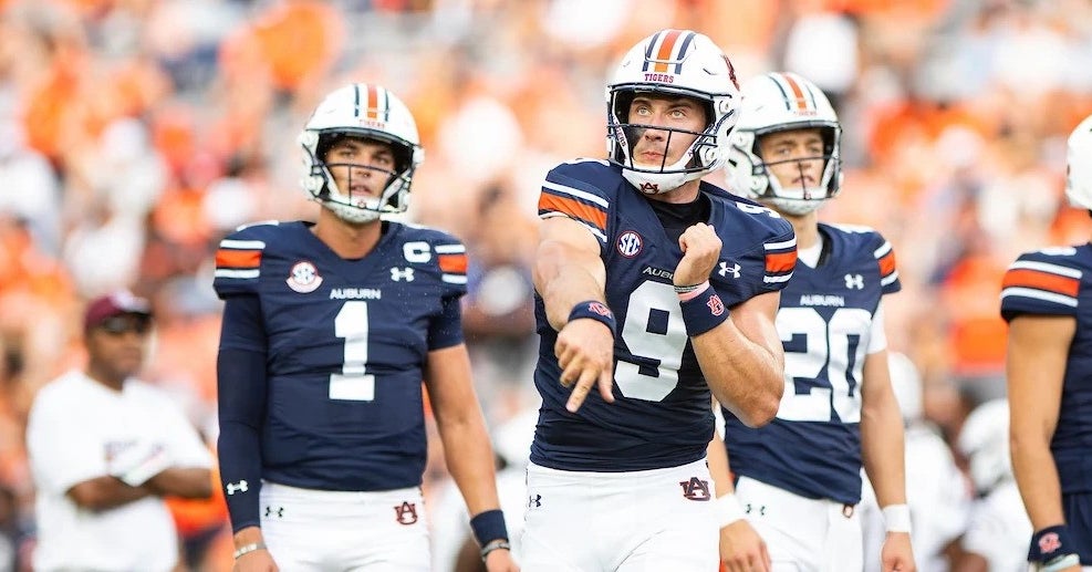 How has Auburn QB Walker White progressed in freshman season?