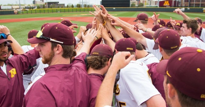 Gopher Baseball Opens 2016 Season in Arizona