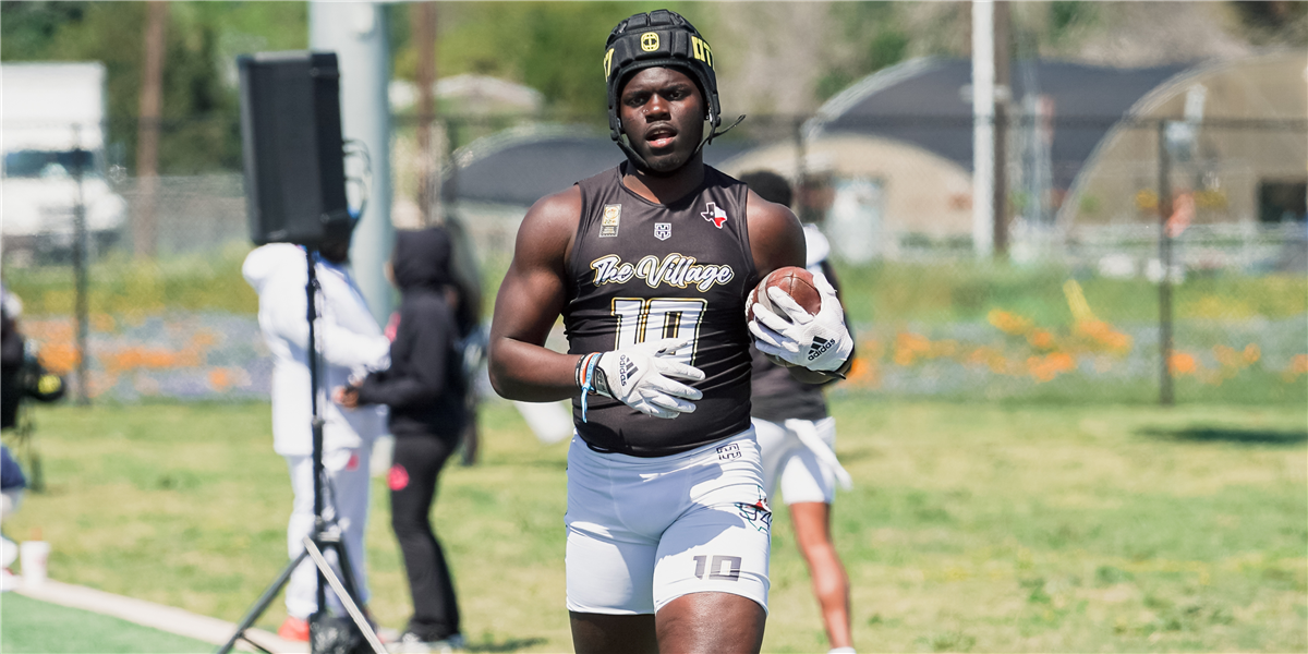 2025 5-star TE Davon Mitchell will announce his college commitment on ...