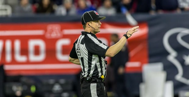 Shawn Hochuli named referee for Titans vs. Packers