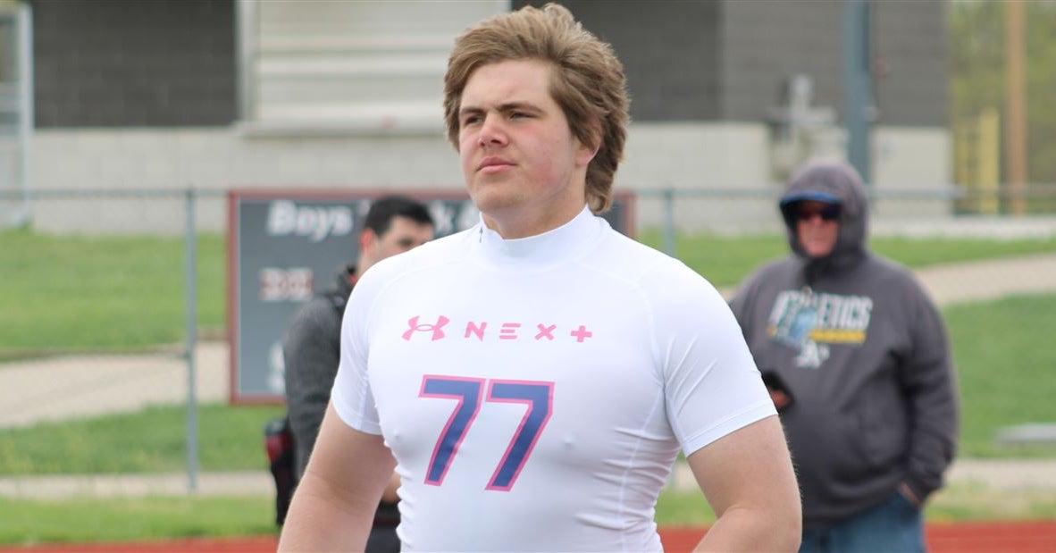 Official visit primer: Three-star Kansas OL Brett Carroll visiting Illini
