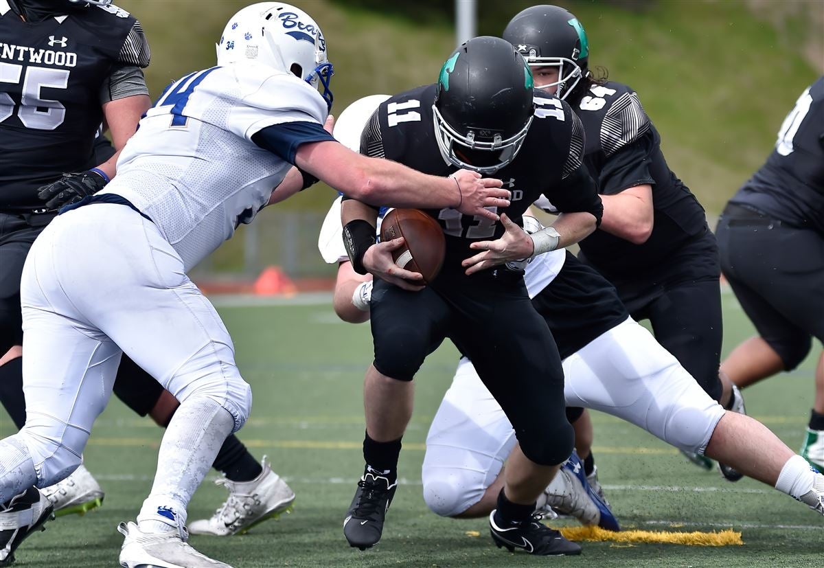 PHOTO GALLERY: Kentwood Defeats Tahoma 37-35