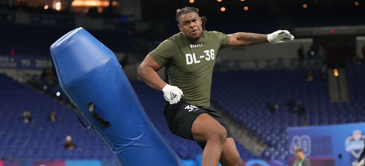 Former Oklahoma State DE Tyler Lacy completes workout at 2023 NFL ...