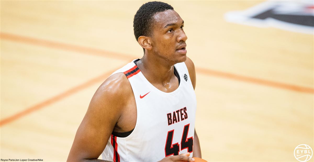 Four-star center Shawn Phillips commits to LSU MBB