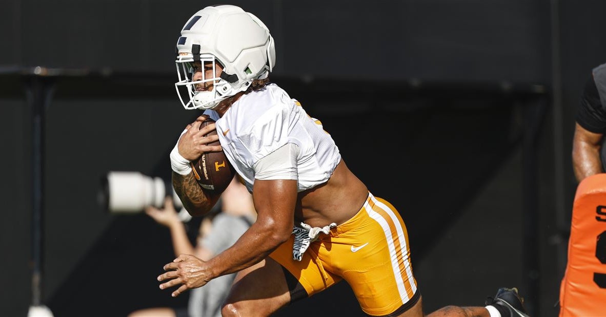 Peyton Lewis is Tennessee’s ‘Greek god’ – and maybe the next great ...