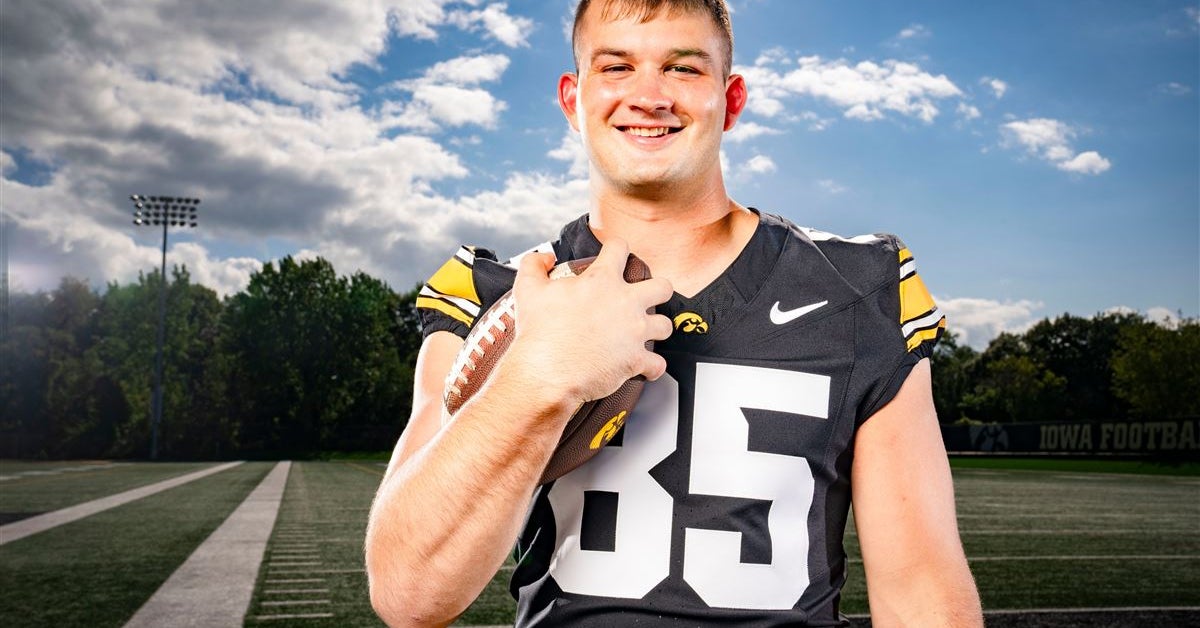 Luke Lachey eager to prove he's one of the best tight ends in America