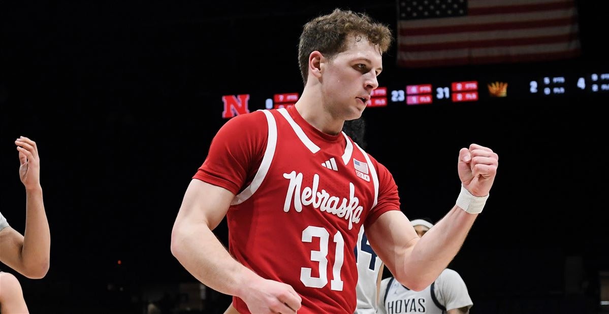 Beyond the Arc: Poise in the noise, 'big boy' Mast screens, a mini rant