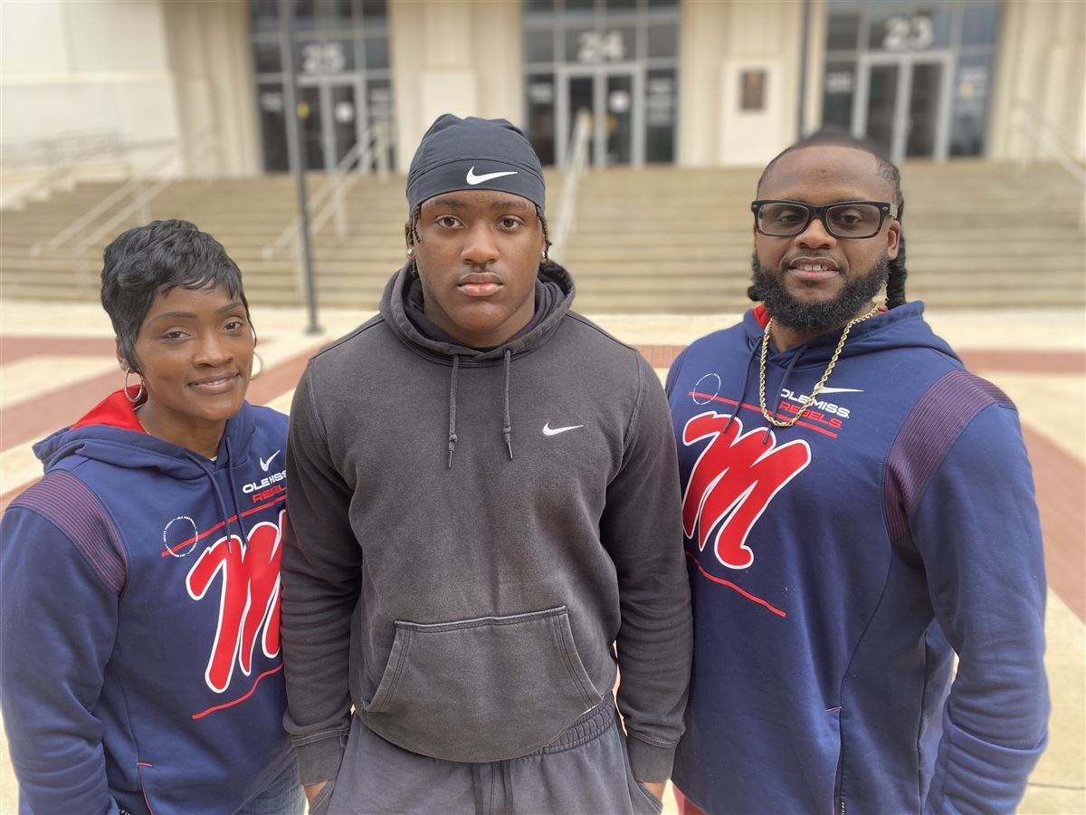 WEDNESDAY Recruiting Notebook | Updated 3:10 p.m.