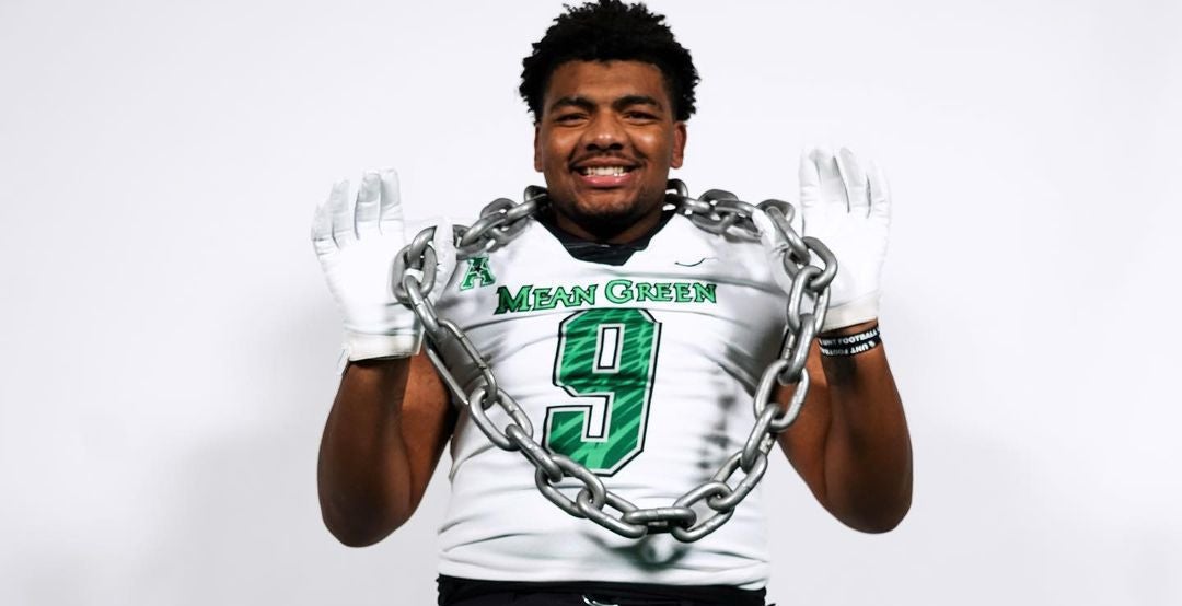 Tennessee makes top five for junior-college defensive lineman