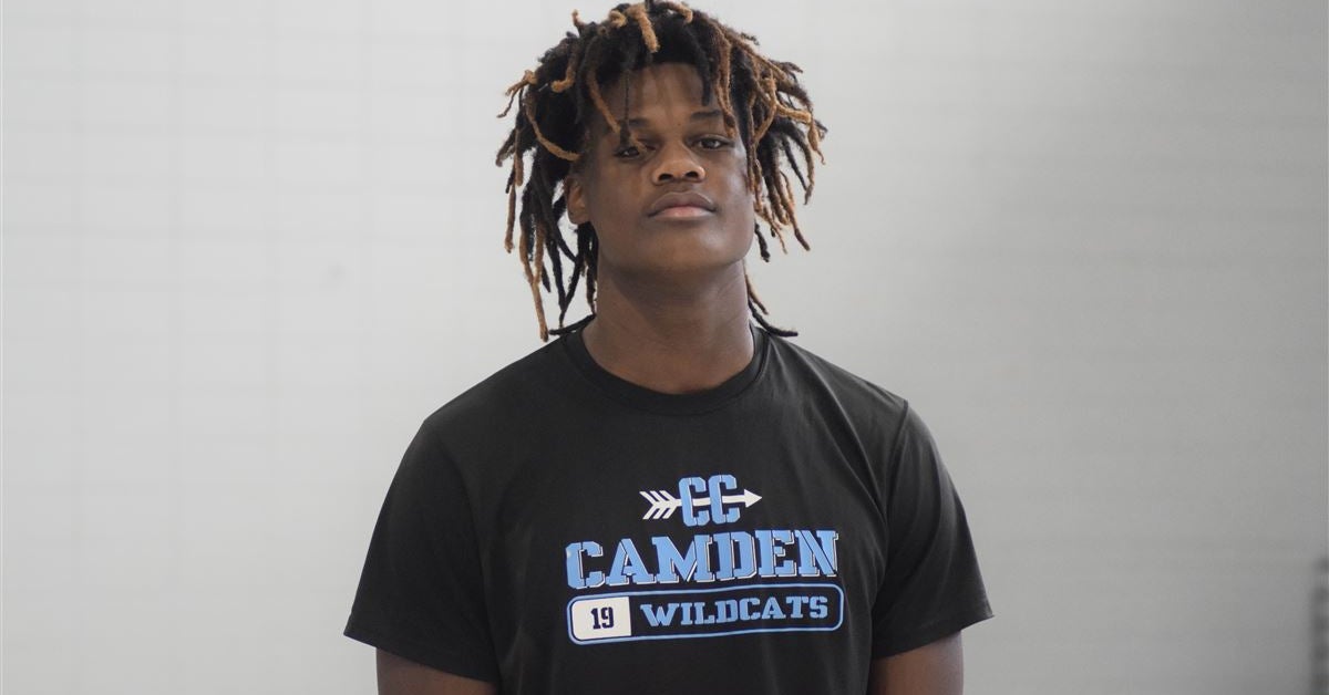 No. 1 TE Elyiss Williams will visit Miami this weekend