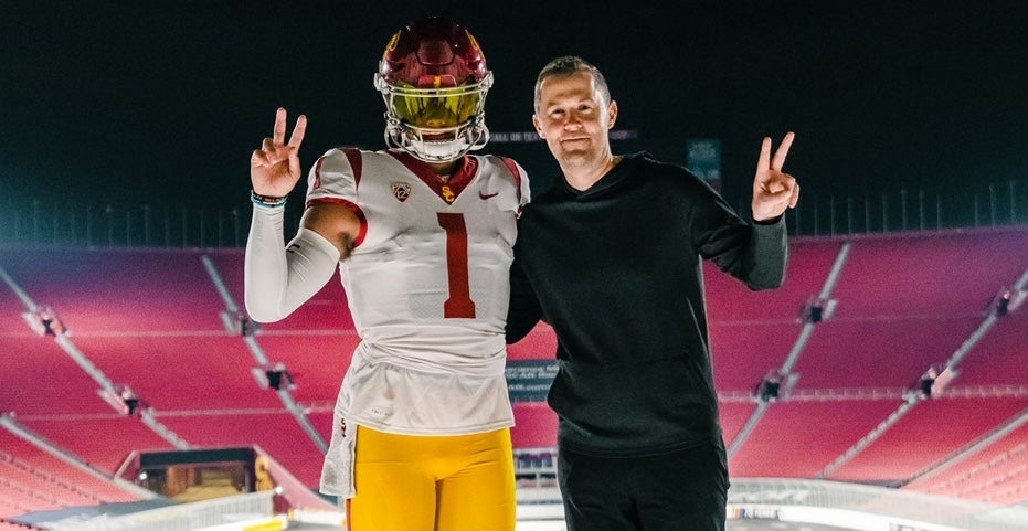 Top-ranked prospect Dylan Raiola has a "blast" at USC