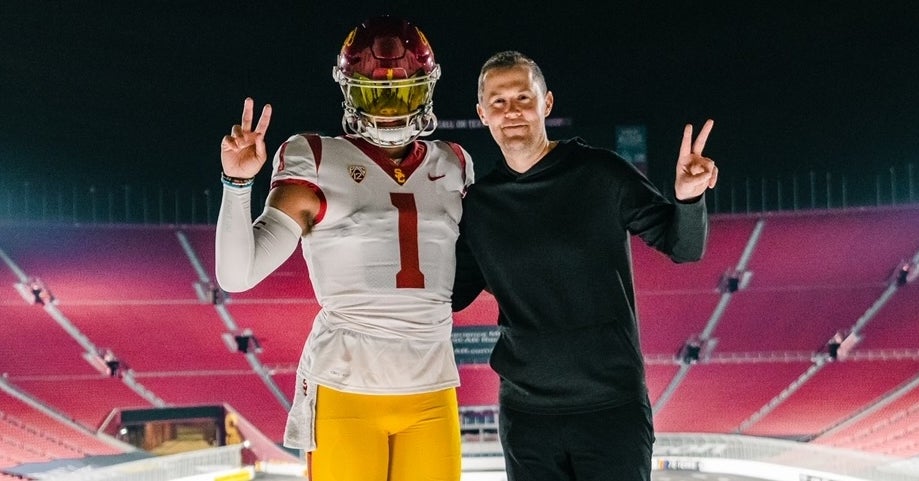 Top-ranked prospect Dylan Raiola has a "blast" at USC