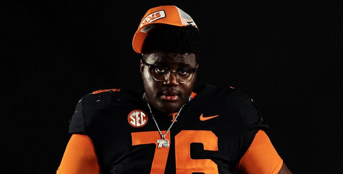 First game at Tennessee shows elite OT commitment 'amazing atmosphere'