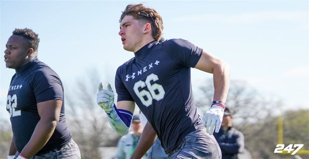 Dalton Knapp signs with Kansas State