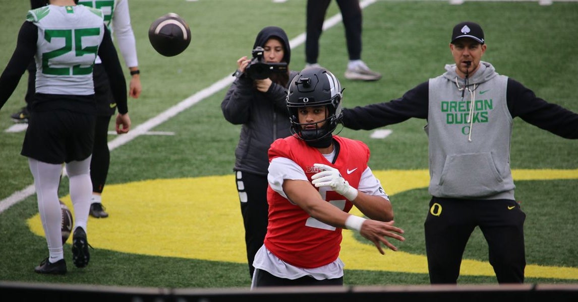 First Look: Oregon lets the media watch first portion of practice ahead of playoff matchup vs JMU
