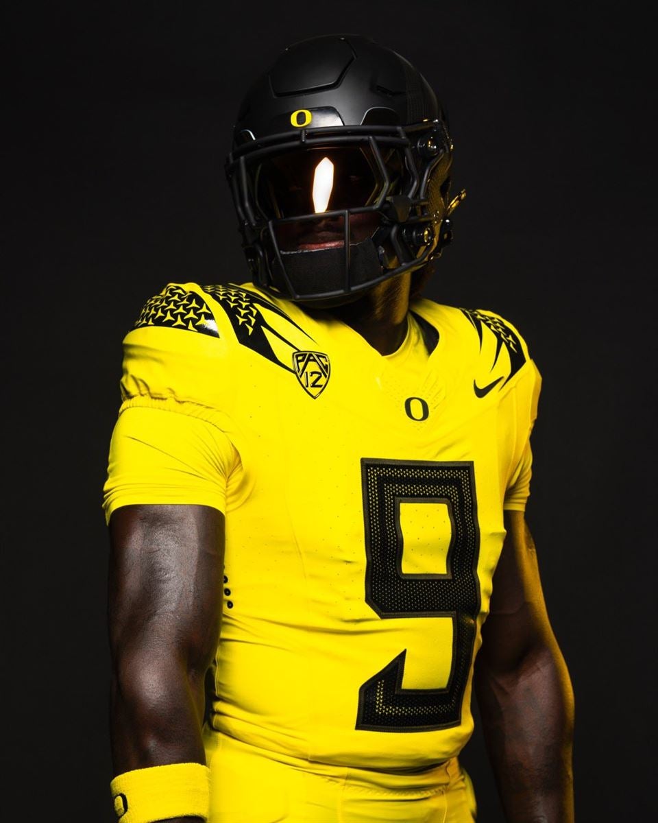 No. 15 Oregon announces uniforms for week one against Portland State
