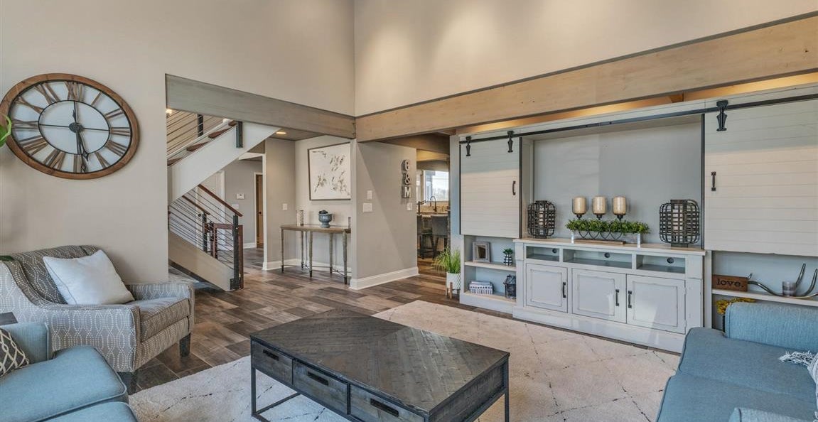 LOOK: Inside former Eagles QB Carson Wentz's house for sale