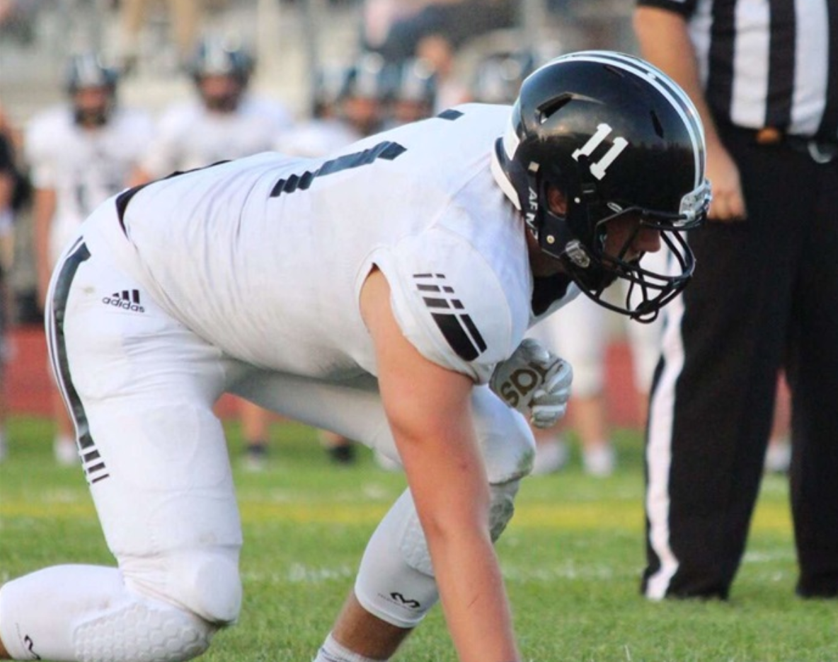 Sophomore DE Landon Dean gets first two offers