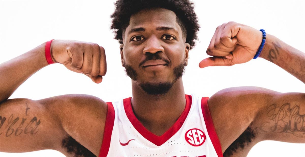 Mitchell twins making impact at Arkansas summer practices