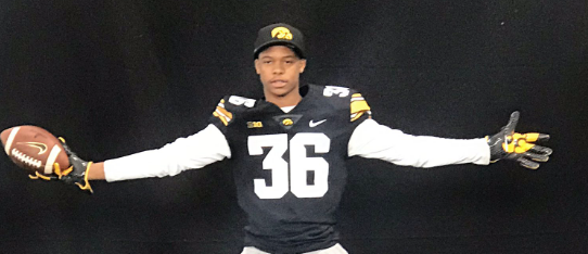 2021 OLB Hamilton-Jordan 'loves' Iowa visit