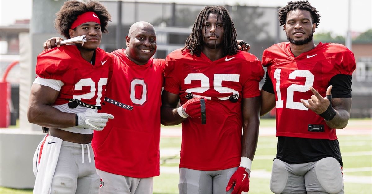 Ohio State's Bo Jackson has black stripe removed