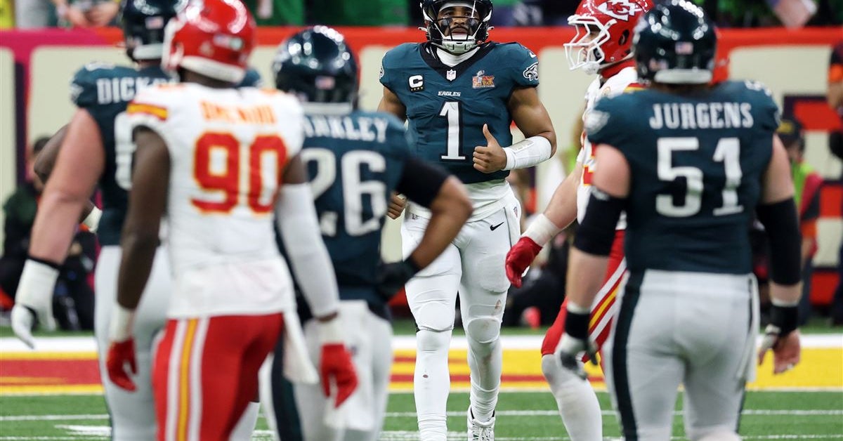 Jalen Hurts pulls a Michael Jordan move for his footwear choice in ...