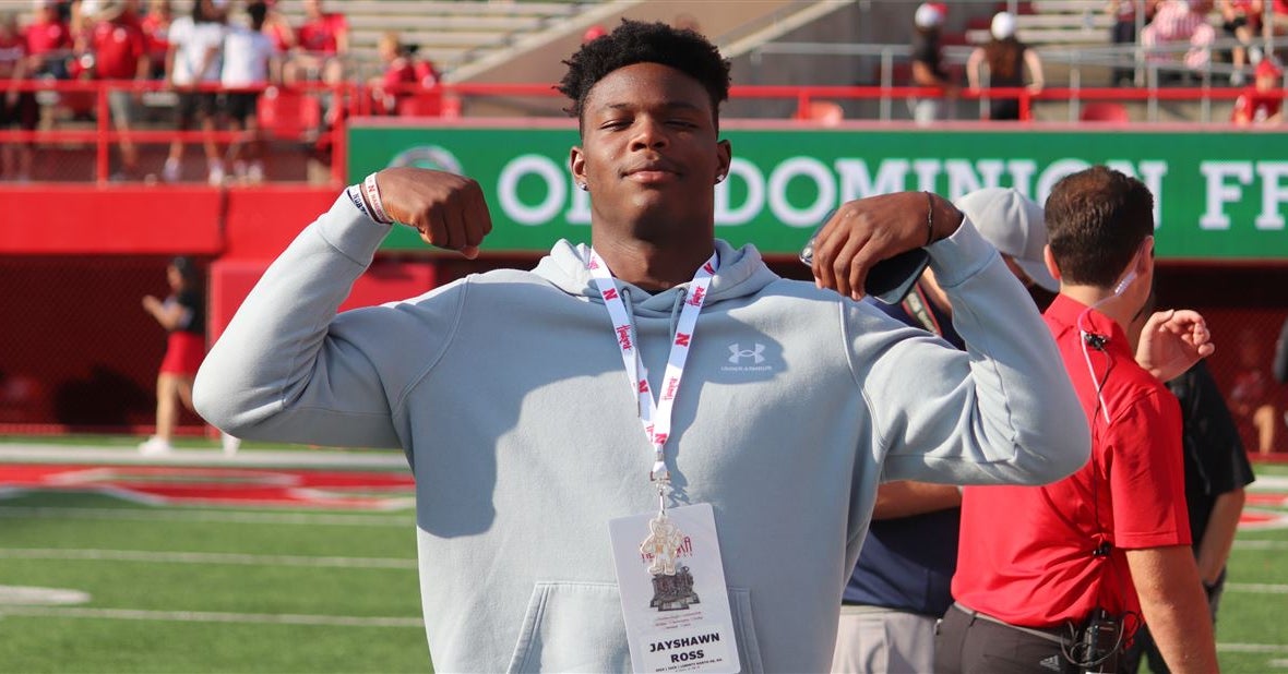 Jayshawn Ross, 4-star EDGE from KCMO, signs with Alabama