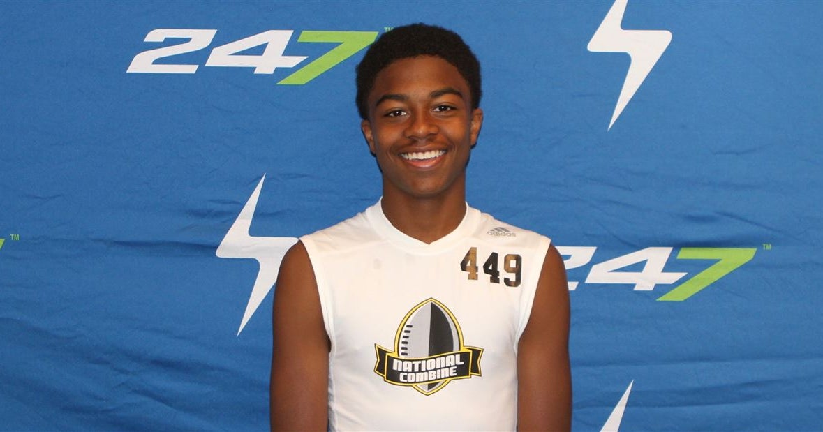 '21 ATH Ceyair Wright lands first two Pac-12 offer