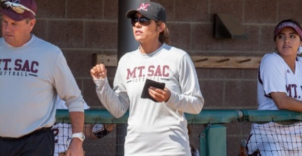 It's official: Rojas joins Auburn softball staff