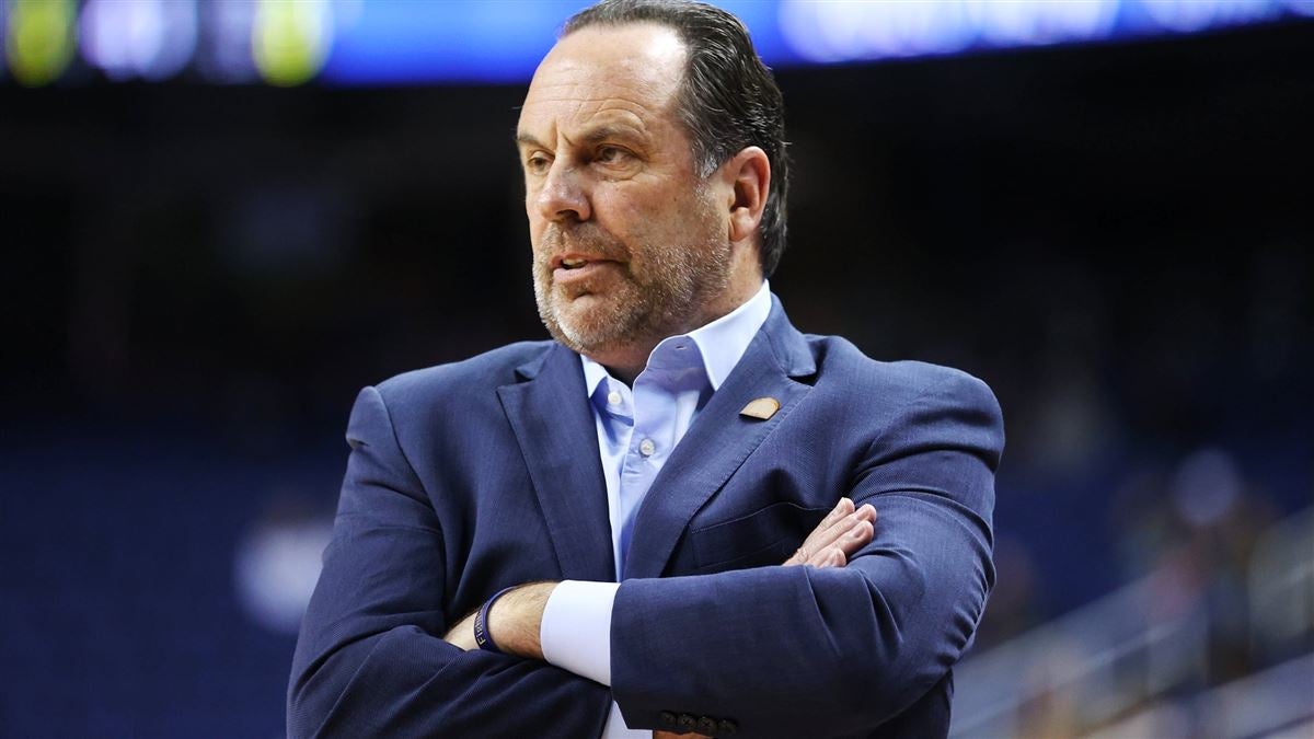 Mike Brey Expects Two Local Freshman Stars in Rotation