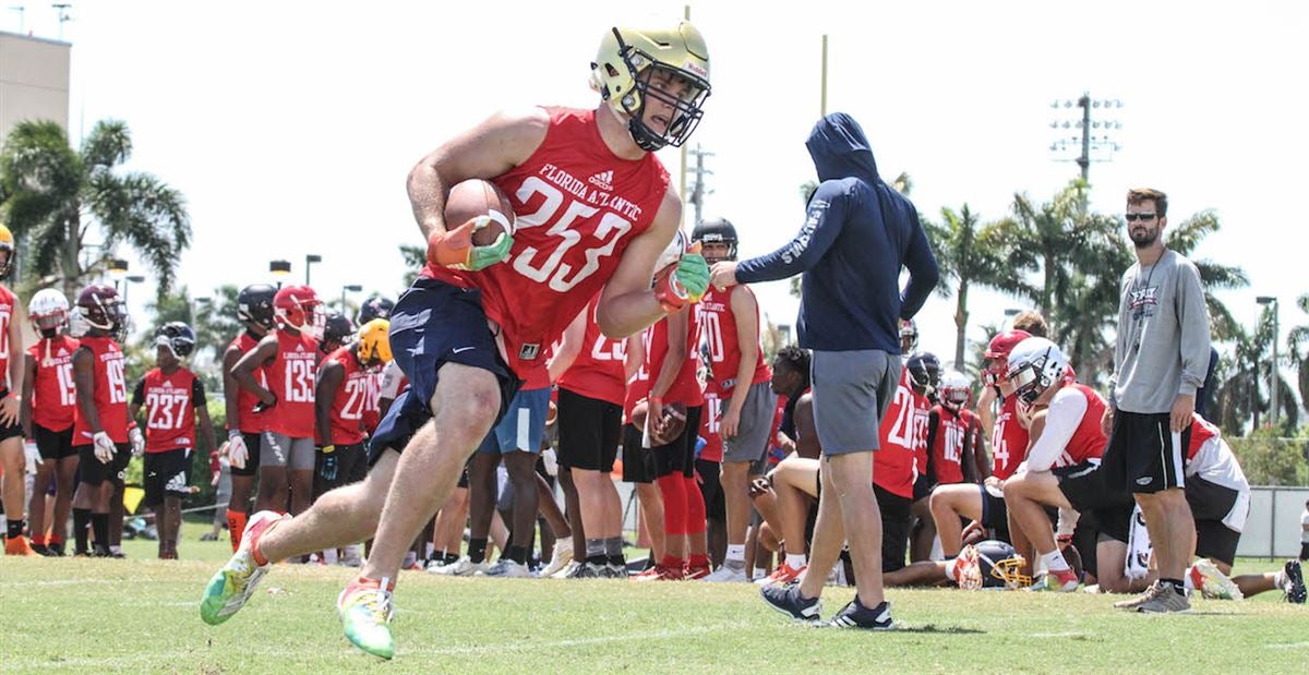 Florida TE Jake Ray commits to UNLV during official visit